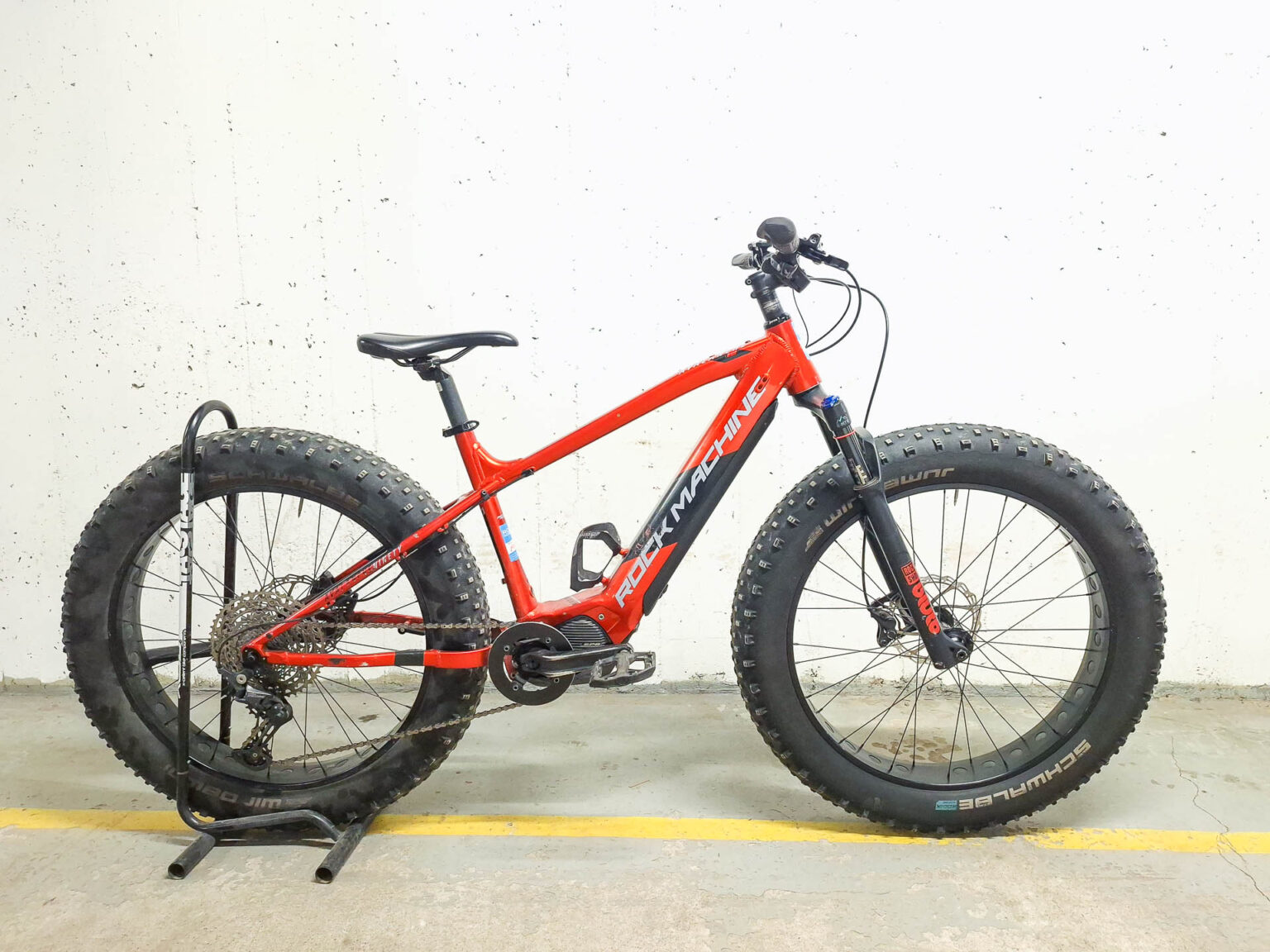 Rock Machine Avalanche E90 (#M841) - Roll Outdoors